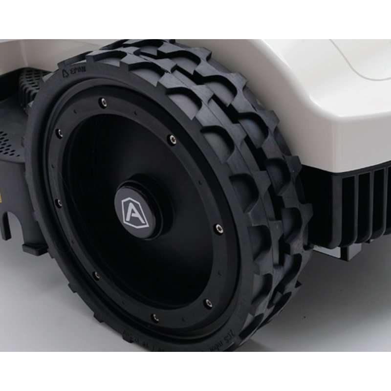 AMBROGIO 4.0 BASIC ROBOTIC LAWN MOWER WITH LIGHT POWER UNIT – ᖇᗝᗷᗝ ᗰᗝᗯᗴᖇᔕ